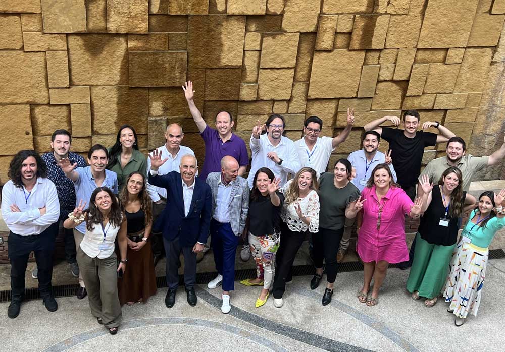 Fundación Apolonia invita a Chile al Dr. Daniel Thoma y Dra.Nadja ...